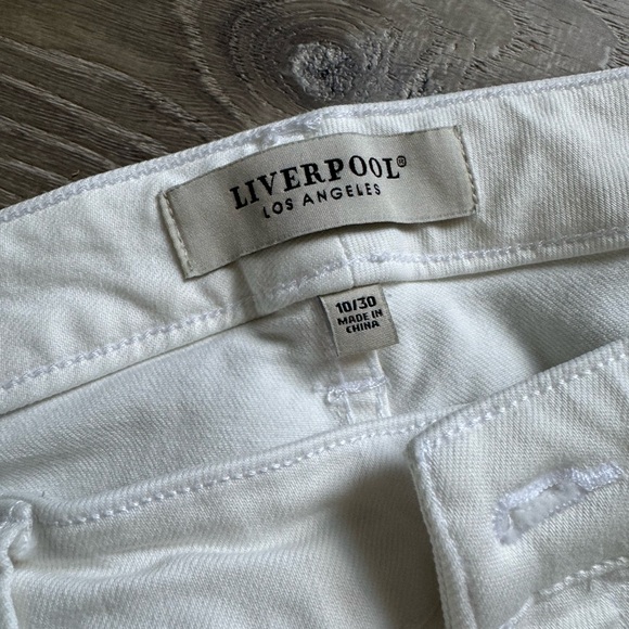 Liverpool | Jeans | White Cropped Jeans With High Low Raw Hem | Poshmark